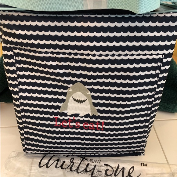 thirty-one | Kitchen | Thirty One Gifts Picnic Thermal | Poshmark